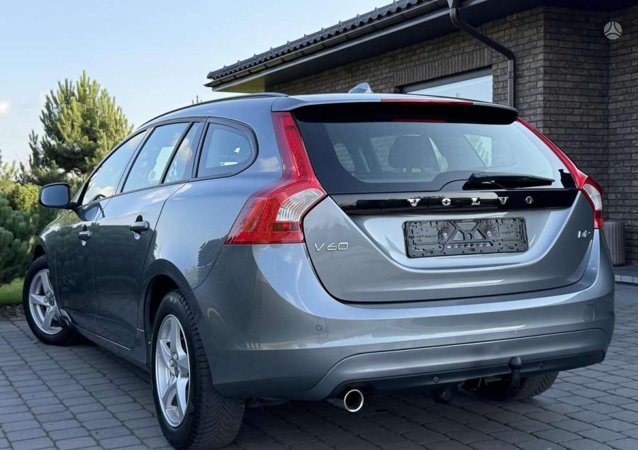 Volvo V60 2017 Kauņa, ar dzinēja tilpumu 1.97 L un nobraukumu 230 tūkst. km par 7300 €, foto 9 vietnē AUTOMOTO.COM.LV