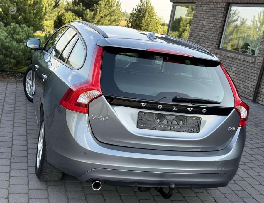 Volvo V60 2017 Kauņa, ar dzinēja tilpumu 1.97 L un nobraukumu 230 tūkst. km par 7300 €, foto 13 vietnē AUTOMOTO.COM.LV