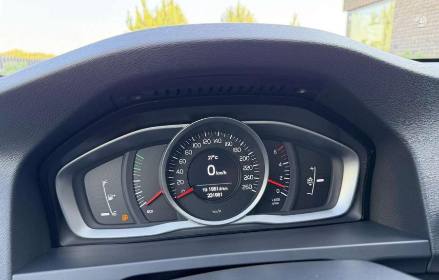 Volvo V60 2017 Kauņa, ar dzinēja tilpumu 1.97 L un nobraukumu 230 tūkst. km par 7300 €, foto 28 vietnē AUTOMOTO.COM.LV