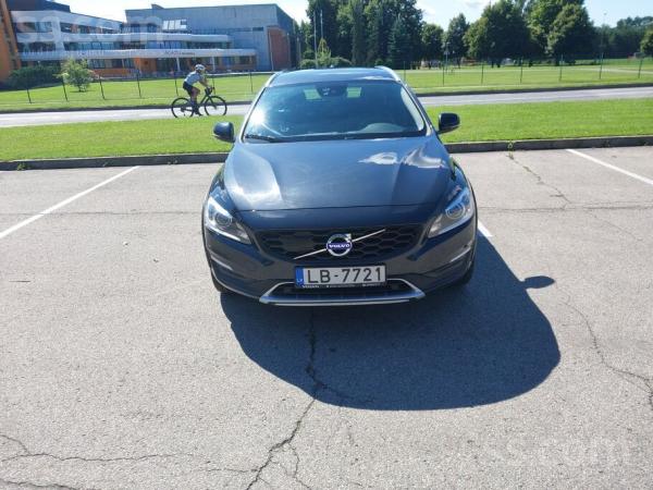 Volvo V60 2017 in Riga, with an engine capacity of 2.00 L and mileage of 118 thousand km for 19000 €, photo 1 on AUTOMOTO.COM.LV