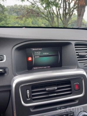 Volvo V60 2017 in Riga, with an engine capacity of 2.00 L and mileage of 118 thousand km for 19000 €, photo 7 on AUTOMOTO.COM.LV