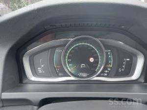 Volvo V60 2017 in Riga, with an engine capacity of 2.00 L and mileage of 118 thousand km for 19000 €, photo 10 on AUTOMOTO.COM.LV