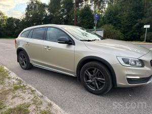 Volvo V60 2017 in Jekabpils, with an engine capacity of 2.00 L and mileage of 186 thousand km for 14500 €, photo  on AUTOMOTO.COM.LV