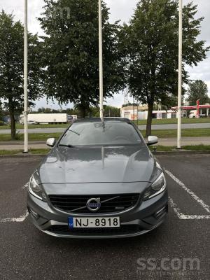 Volvo V60 2018 Rīga, ar dzinēja tilpumu 2.00 L un nobraukumu 242 tūkst. km par 12995 €, foto 2 vietnē AUTOMOTO.COM.LV
