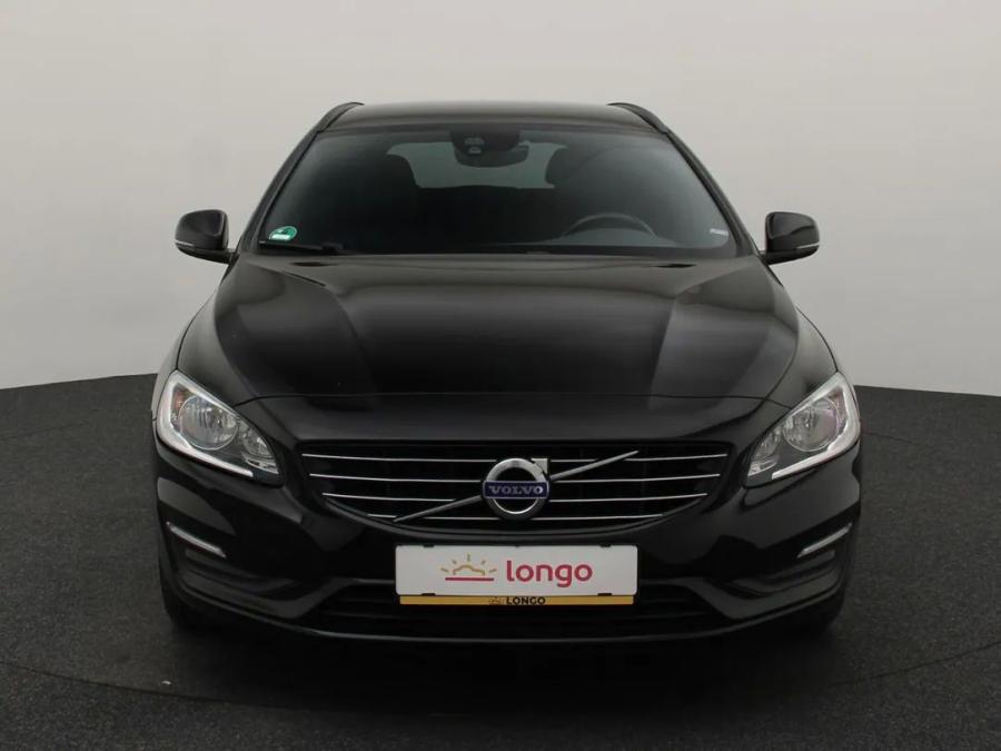 Volvo V60 2018 in Vilnius, with an engine capacity of 2.00 L and mileage of 254 thousand km for 11199 €, photo 4 on AUTOMOTO.COM.LV