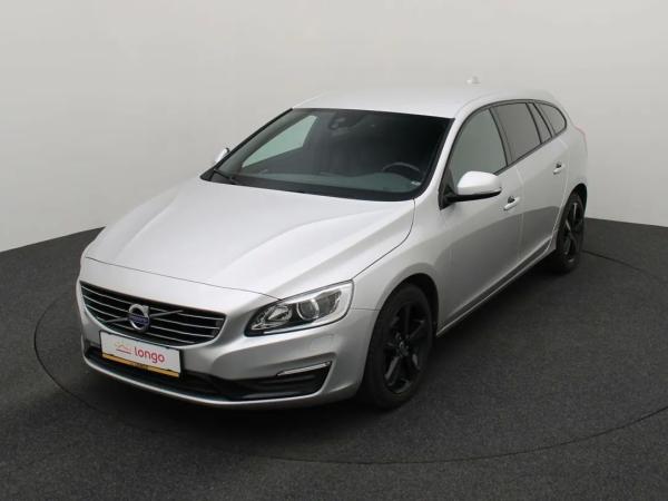 Volvo V60 2018 Viļņa, ar dzinēja tilpumu 2.00 L un nobraukumu 182 tūkst. km par 12999 €, foto 1 vietnē AUTOMOTO.COM.LV