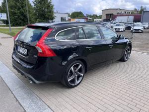 Volvo V60 2018 Rīga, ar dzinēja tilpumu 2.00 L un nobraukumu 169 tūkst. km par 9750 €, foto 5 vietnē AUTOMOTO.COM.LV