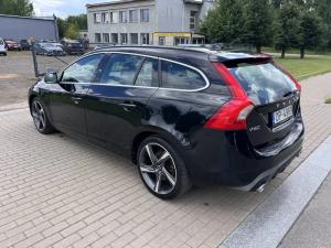 Volvo V60 2018 Rīga, ar dzinēja tilpumu 2.00 L un nobraukumu 169 tūkst. km par 9750 €, foto 7 vietnē AUTOMOTO.COM.LV