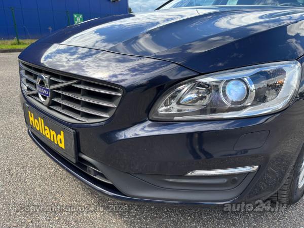 Volvo V60 2018 in Paide, with an engine capacity of 2.00 L and mileage of 285 thousand km for 8890 €, photo 7 on AUTOMOTO.COM.LV