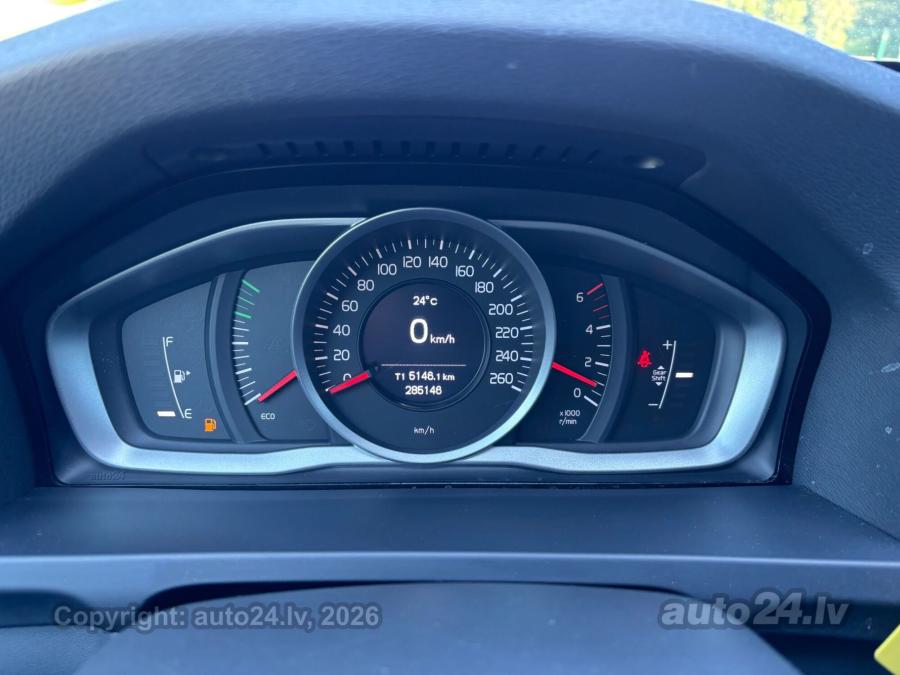 Volvo V60 2018 Paide, ar dzinēja tilpumu 2.00 L un nobraukumu 285 tūkst. km par 8890 €, foto 17 vietnē AUTOMOTO.COM.LV