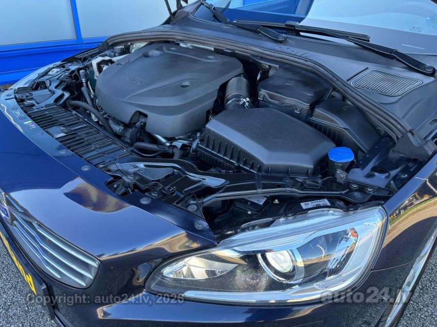 Volvo V60 2018 Paide, ar dzinēja tilpumu 2.00 L un nobraukumu 285 tūkst. km par 8890 €, foto 26 vietnē AUTOMOTO.COM.LV