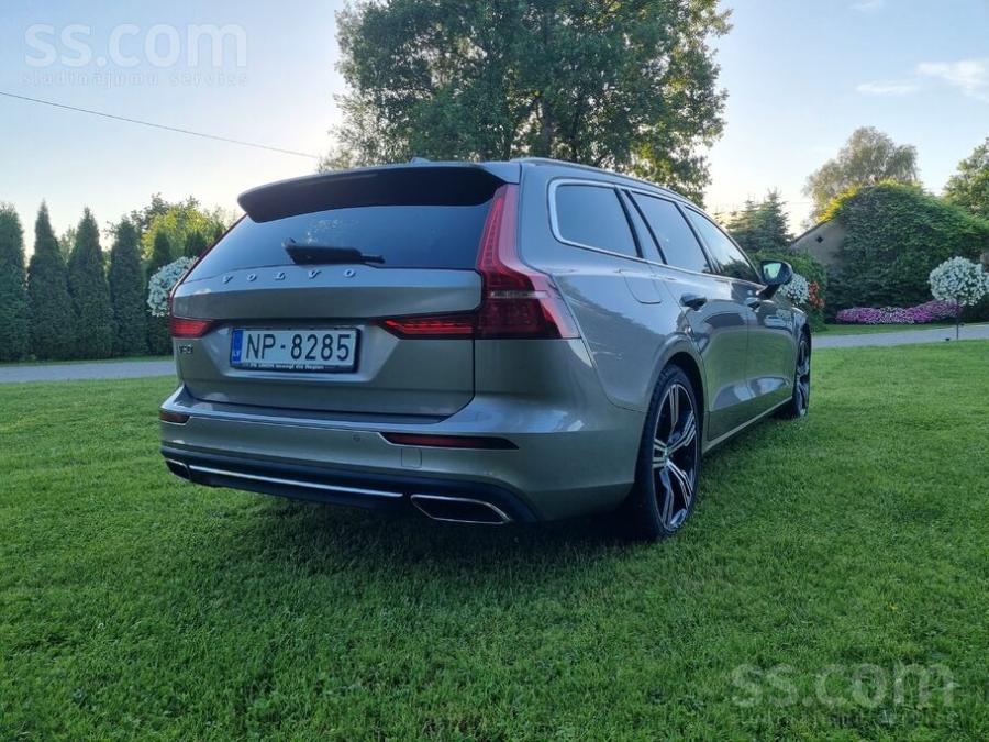 Volvo V60 2018 Liepāja, ar dzinēja tilpumu 2.00 L un nobraukumu 263 tūkst. km par 15200 €, foto 4 vietnē AUTOMOTO.COM.LV