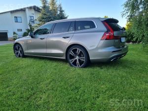 Volvo V60 2018 Liepāja, ar dzinēja tilpumu 2.00 L un nobraukumu 263 tūkst. km par 15200 €, foto 5 vietnē AUTOMOTO.COM.LV