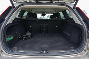 Volvo V60 2019 in Marijampole, with an engine capacity of 2.00 L and mileage of 189 thousand km for 15750 €, photo 14 on AUTOMOTO.COM.LV