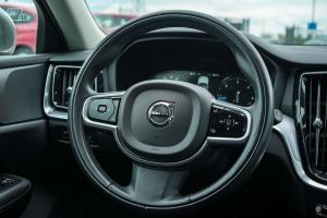 Volvo V60 2019 in Marijampole, with an engine capacity of 2.00 L and mileage of 189 thousand km for 15750 €, photo 21 on AUTOMOTO.COM.LV