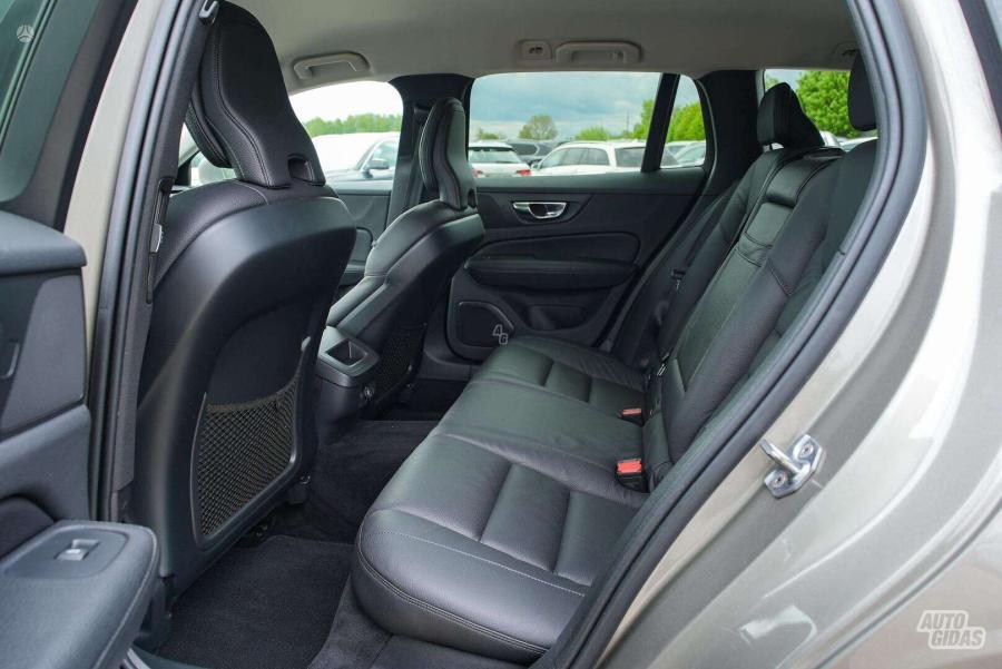 Volvo V60 2019 in Marijampole, with an engine capacity of 2.00 L and mileage of 189 thousand km for 15750 €, photo 29 on AUTOMOTO.COM.LV
