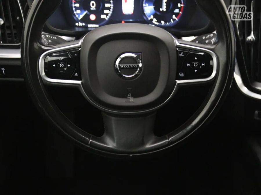 Volvo V60 2019 Viļņa, ar dzinēja tilpumu 2.00 L un nobraukumu 267 tūkst. km par 14699 €, foto 19 vietnē AUTOMOTO.COM.LV
