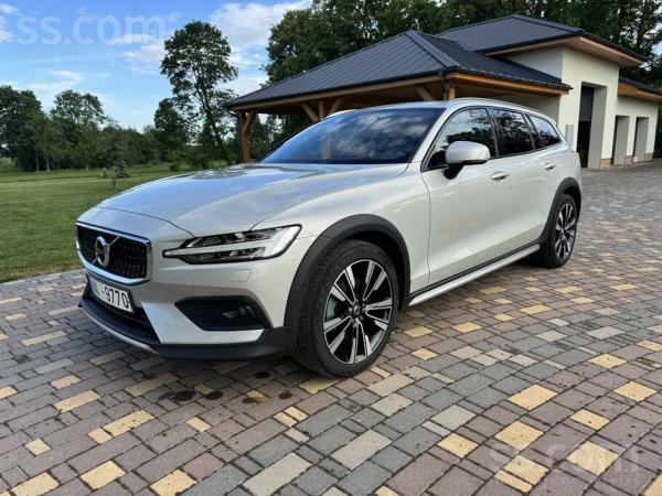 Вольво B60 2019 в Елгава, объемом двигателя 2.00 л и пробегом 120 тыс. км за 21780 €, фото 1 на AUTOMOTO.COM.LV