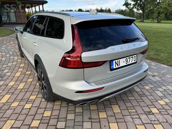 Вольво B60 2019 в Елгава, объемом двигателя 2.00 л и пробегом 120 тыс. км за 21780 €, фото 5 на AUTOMOTO.COM.LV