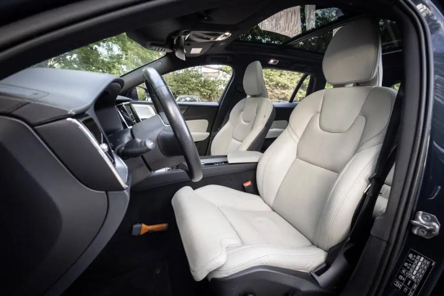 Volvo V60 2019 Jelgava, ar dzinēja tilpumu 2.00 L un nobraukumu 225 tūkst. km par 18800 €, foto 16 vietnē AUTOMOTO.COM.LV