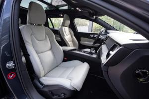 Volvo V60 2019 Jelgava, ar dzinēja tilpumu 2.00 L un nobraukumu 225 tūkst. km par 18800 €, foto 18 vietnē AUTOMOTO.COM.LV