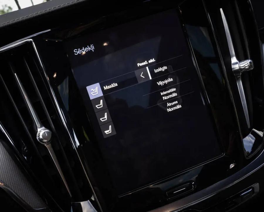 Volvo V60 2019 Jelgava, ar dzinēja tilpumu 2.00 L un nobraukumu 225 tūkst. km par 18800 €, foto 35 vietnē AUTOMOTO.COM.LV