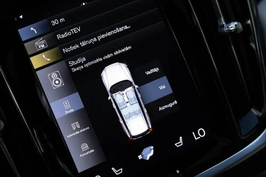 Volvo V60 2019 Jelgava, ar dzinēja tilpumu 2.00 L un nobraukumu 225 tūkst. km par 18800 €, foto 37 vietnē AUTOMOTO.COM.LV