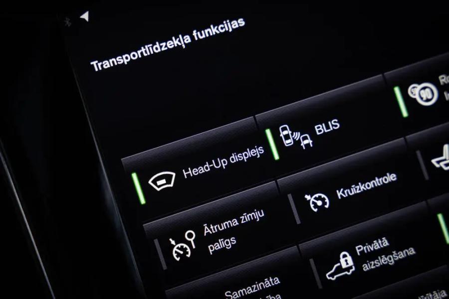 Volvo V60 2019 Jelgava, ar dzinēja tilpumu 2.00 L un nobraukumu 225 tūkst. km par 18800 €, foto 40 vietnē AUTOMOTO.COM.LV