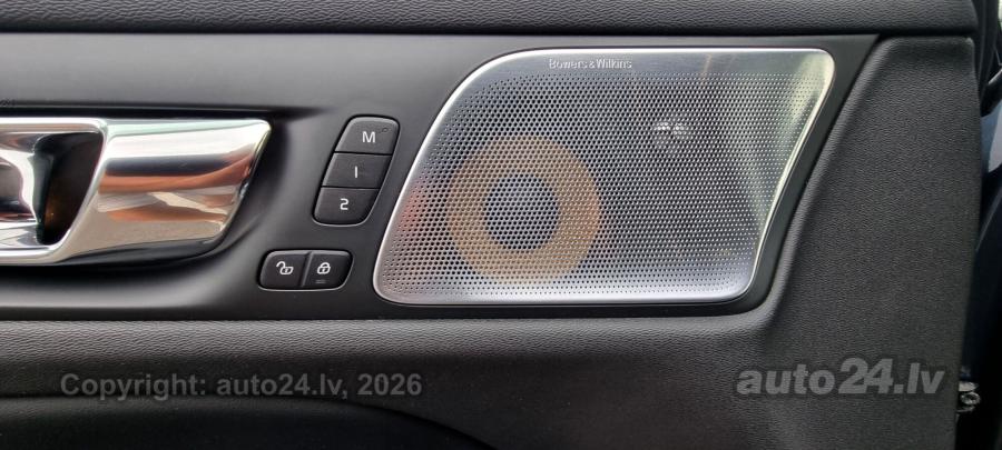 Volvo V60 2019 in Tallinn, with an engine capacity of 2.00 L and mileage of 155 thousand km for 24890 €, photo 12 on AUTOMOTO.COM.LV