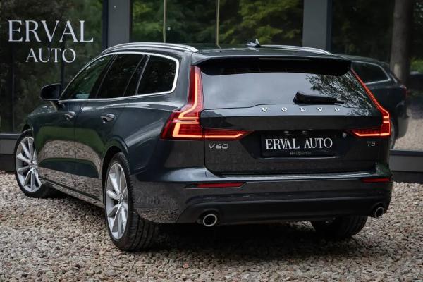 Volvo V60 2019 Jelgava, ar dzinēja tilpumu 2.00 L un nobraukumu 232 tūkst. km par 17500 €, foto 5 vietnē AUTOMOTO.COM.LV