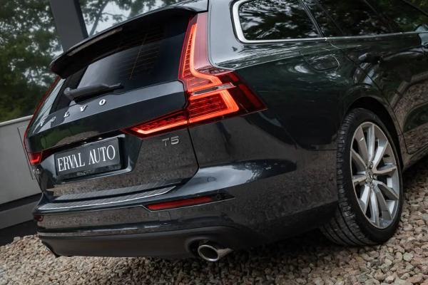 Volvo V60 2019 Jelgava, ar dzinēja tilpumu 2.00 L un nobraukumu 232 tūkst. km par 17500 €, foto 7 vietnē AUTOMOTO.COM.LV
