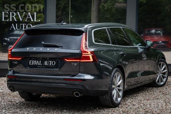 Volvo V60 2019 in Jelgava, with an engine capacity of 2.00 L and mileage of 232 thousand km for 17500 €, photo 6 on AUTOMOTO.COM.LV