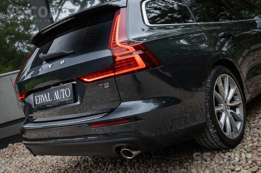 Volvo V60 2019 Jelgava, ar dzinēja tilpumu 2.00 L un nobraukumu 232 tūkst. km par 17500 €, foto 8 vietnē AUTOMOTO.COM.LV