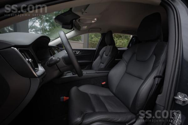 Volvo V60 2019 in Jelgava, with an engine capacity of 2.00 L and mileage of 232 thousand km for 17500 €, photo 9 on AUTOMOTO.COM.LV