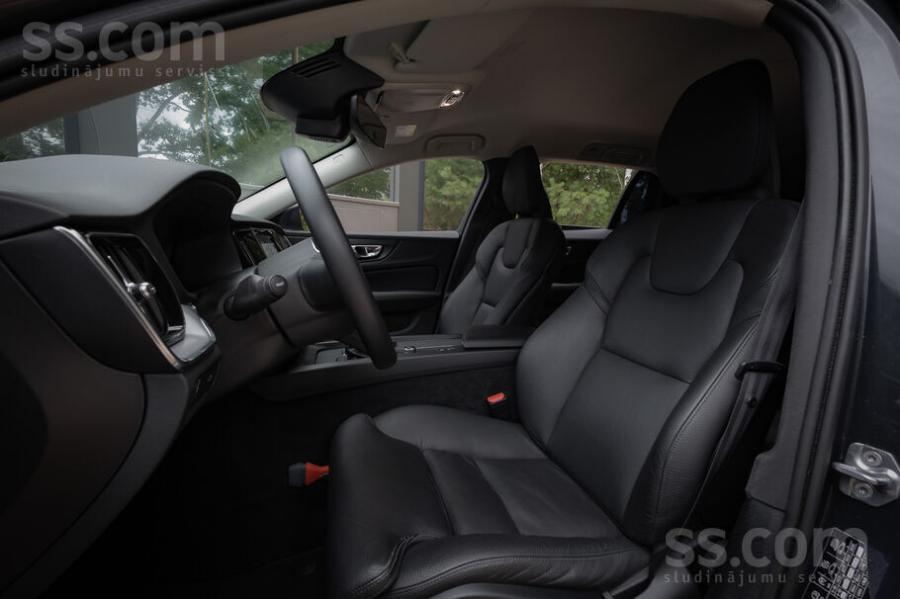 Volvo V60 2019 Jelgava, ar dzinēja tilpumu 2.00 L un nobraukumu 232 tūkst. km par 17500 €, foto 10 vietnē AUTOMOTO.COM.LV