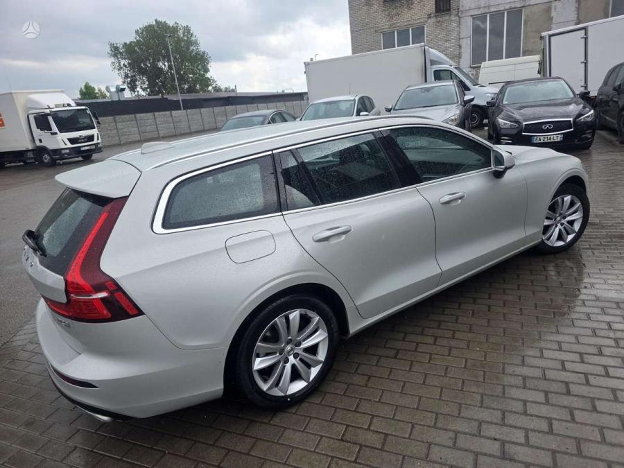 Volvo V60 2019 Tauragė, ar dzinēja tilpumu 1.98 L un nobraukumu 290 tūkst. km par 12300 €, foto 3 vietnē AUTOMOTO.COM.LV