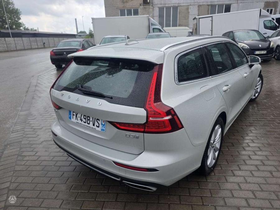 Volvo V60 2019 Tauragė, ar dzinēja tilpumu 1.98 L un nobraukumu 290 tūkst. km par 12300 €, foto 6 vietnē AUTOMOTO.COM.LV