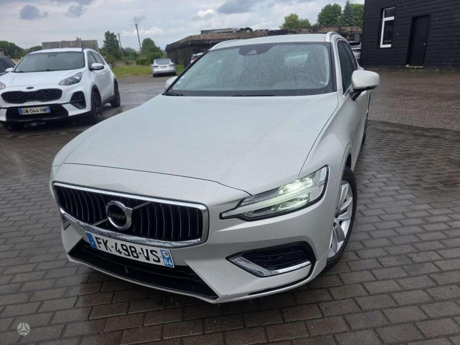Volvo V60 2019 Tauragė, ar dzinēja tilpumu 1.98 L un nobraukumu 290 tūkst. km par 12300 €, foto 10 vietnē AUTOMOTO.COM.LV
