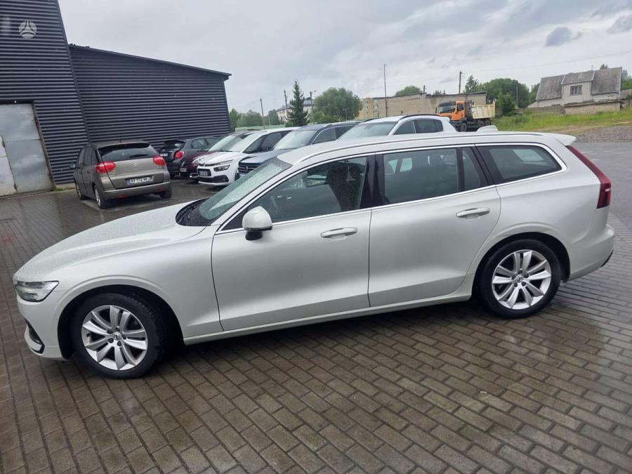 Volvo V60 2019 Tauragė, ar dzinēja tilpumu 1.98 L un nobraukumu 290 tūkst. km par 12300 €, foto 12 vietnē AUTOMOTO.COM.LV