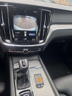 Volvo V60 2019 Tauragė, ar dzinēja tilpumu 1.98 L un nobraukumu 290 tūkst. km par 12300 €, foto 23 vietnē AUTOMOTO.COM.LV