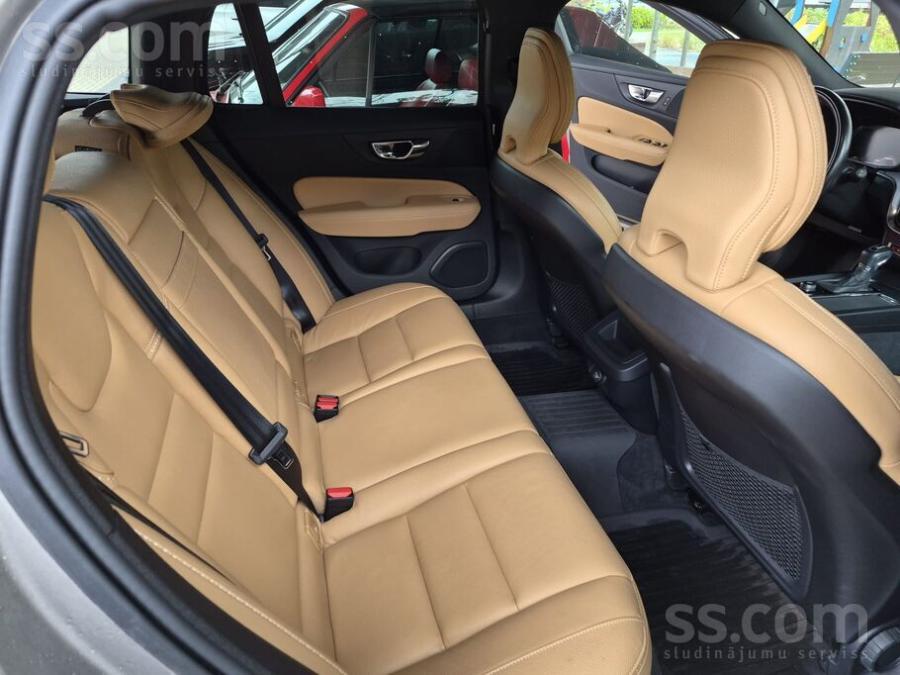 Volvo V60 2019 in Riga, with an engine capacity of 2.00 L and mileage of 95 thousand km for 22500 €, photo 8 on AUTOMOTO.COM.LV