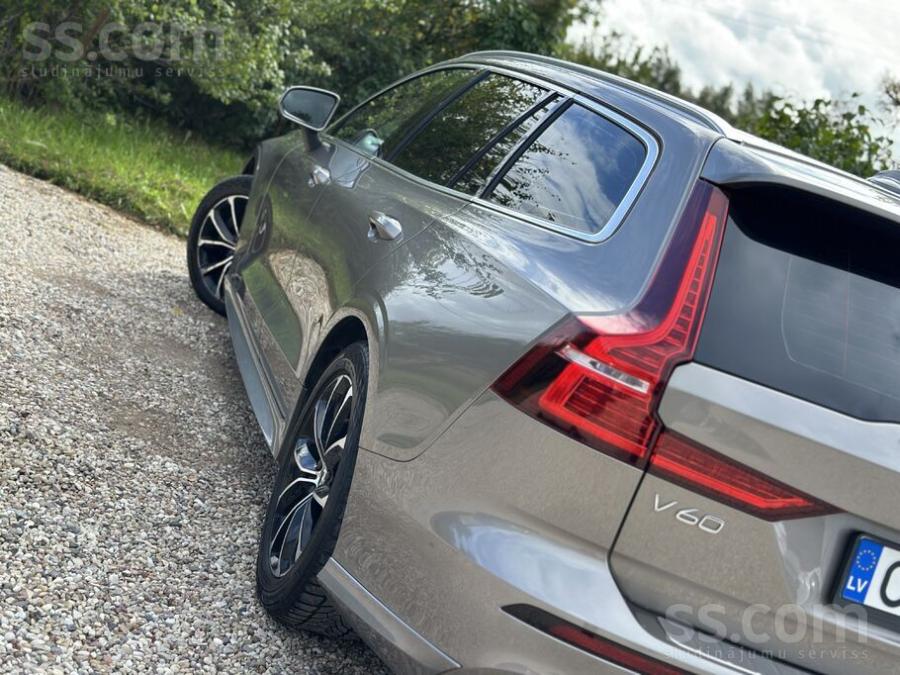 Volvo V60 2019 Tukums, ar dzinēja tilpumu 2.00 L un nobraukumu 289 tūkst. km par 13990 €, foto 8 vietnē AUTOMOTO.COM.LV