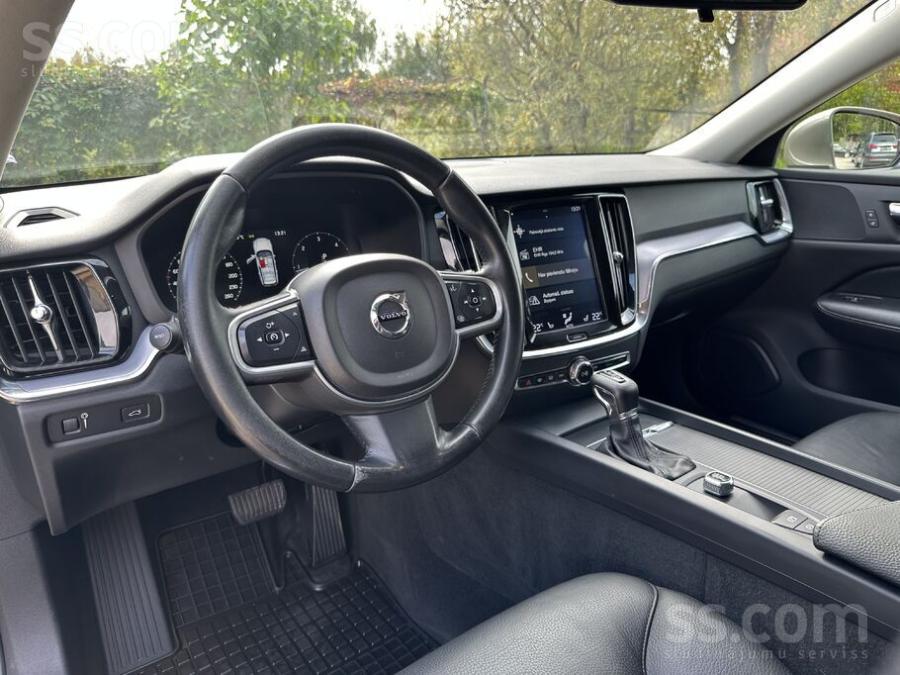 Volvo V60 2019 Tukums, ar dzinēja tilpumu 2.00 L un nobraukumu 289 tūkst. km par 13990 €, foto 10 vietnē AUTOMOTO.COM.LV
