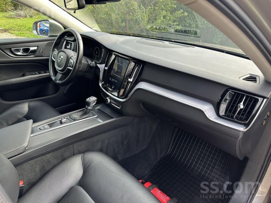 Volvo V60 2019 Tukums, ar dzinēja tilpumu 2.00 L un nobraukumu 289 tūkst. km par 13990 €, foto 11 vietnē AUTOMOTO.COM.LV