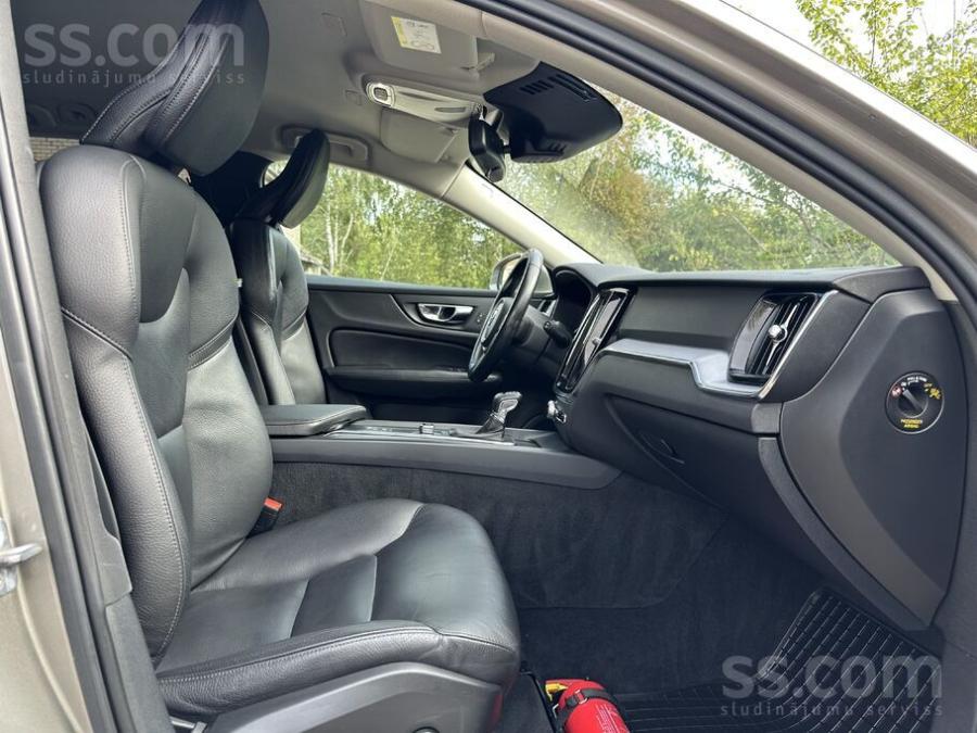 Volvo V60 2019 Tukums, ar dzinēja tilpumu 2.00 L un nobraukumu 289 tūkst. km par 13990 €, foto 13 vietnē AUTOMOTO.COM.LV