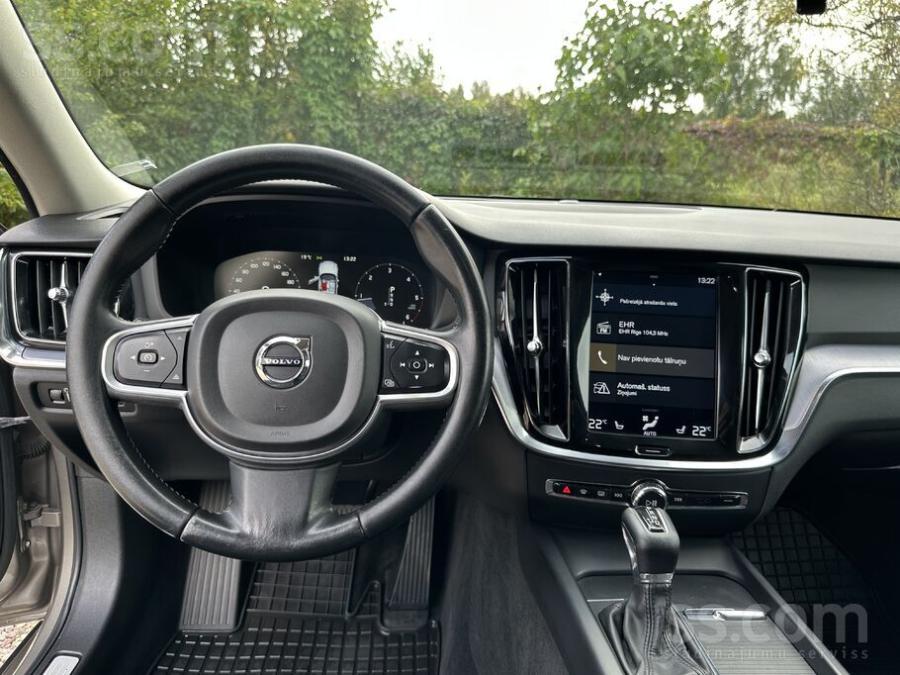 Volvo V60 2019 Tukums, ar dzinēja tilpumu 2.00 L un nobraukumu 289 tūkst. km par 13990 €, foto 16 vietnē AUTOMOTO.COM.LV