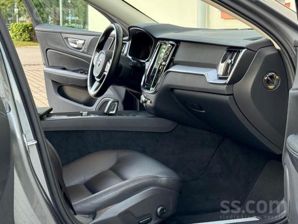 Volvo V60 2020 Jelgava, ar dzinēja tilpumu 2.00 L un nobraukumu 70 tūkst. km par 20500 €, foto 9 vietnē AUTOMOTO.COM.LV