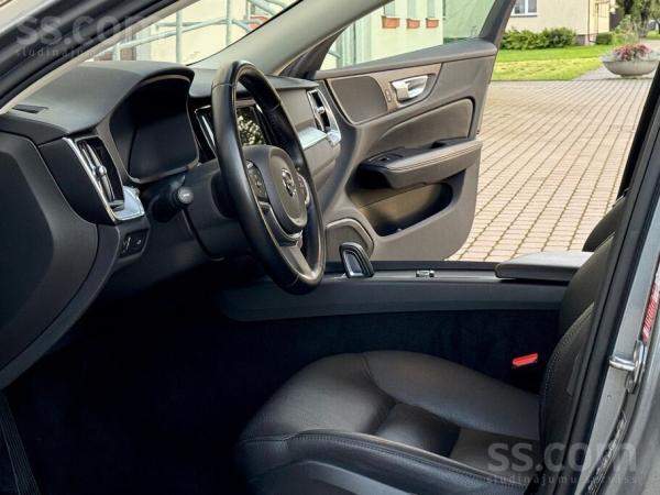 Volvo V60 2020 Jelgava, ar dzinēja tilpumu 2.00 L un nobraukumu 70 tūkst. km par 20500 €, foto 10 vietnē AUTOMOTO.COM.LV