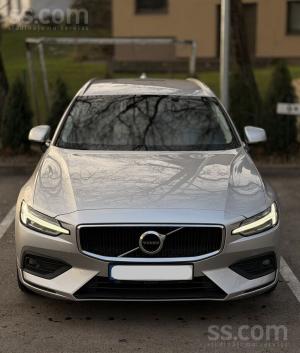 Volvo V60 2020 Rīga, ar dzinēja tilpumu 2.00 L un nobraukumu 12 tūkst. km par 18750 €, foto  vietnē AUTOMOTO.COM.LV