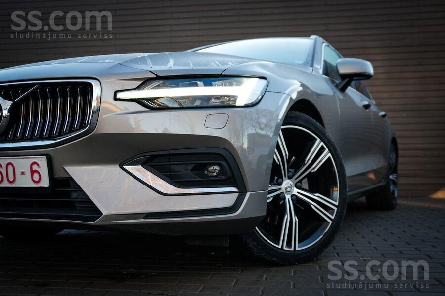 Volvo V60 2020 in Riga, with an engine capacity of 2.00 L and mileage of 202 thousand km for 16990 €, photo 6 on AUTOMOTO.COM.LV